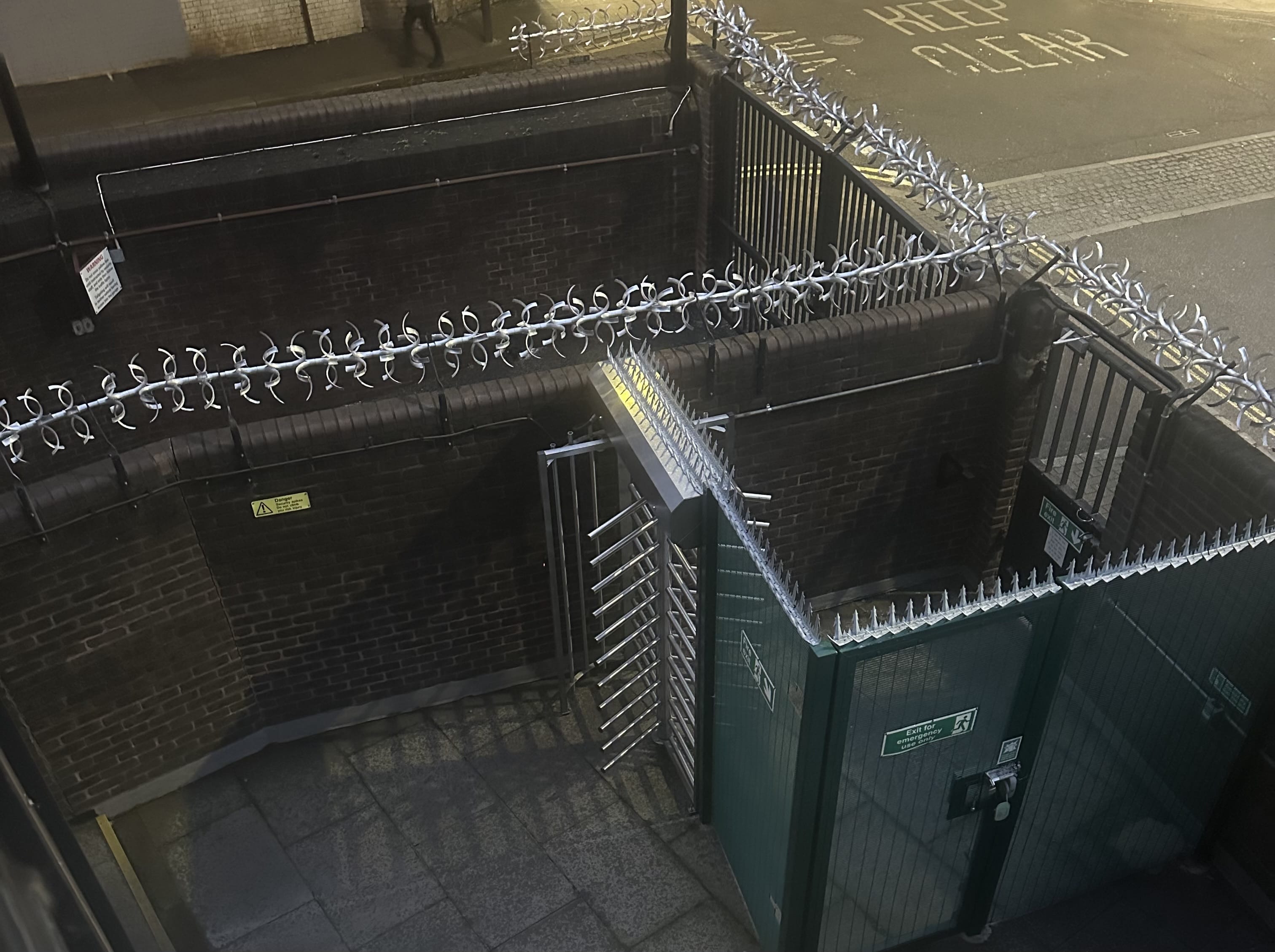 Physical Pen Testing: Red Team Guide